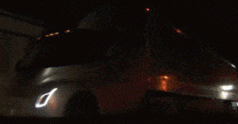 Tesla представила электрогрузовик Semi. И новый Roadster